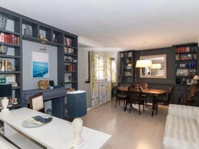 Apartamento á venda de 198 m², com 4 suítes e 3 vagas no Itaim Bibi