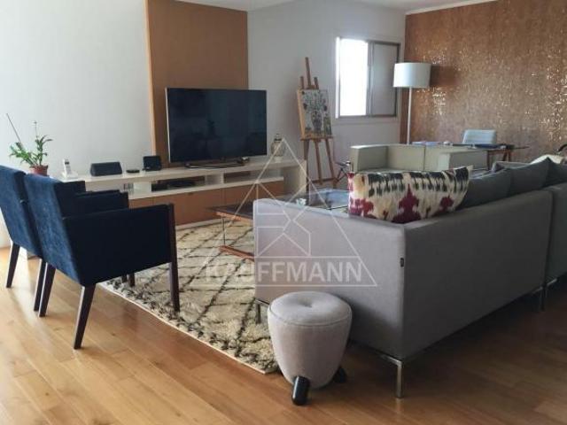 Apartamento á Venda de 112m² útil em Perdizes com 3 Dorms e 2 Vagas