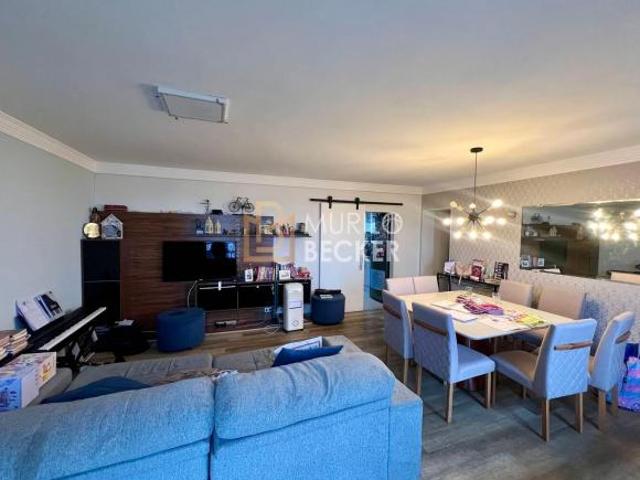Apartamento à venda de 120m², 3 quartos no Bairro Vila Adyana