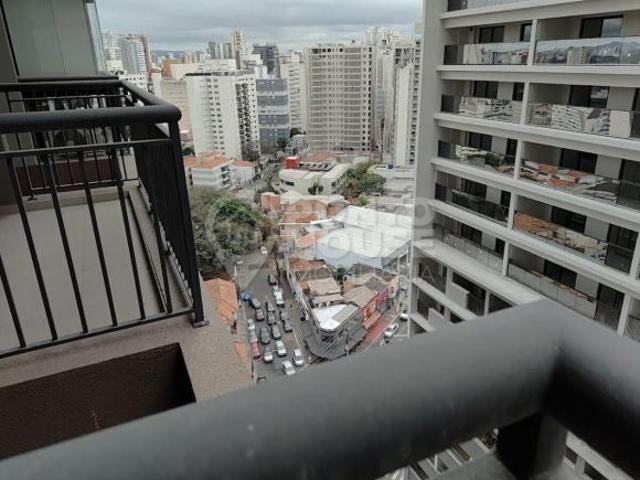 Apartamento à venda de 1 dormitório e varanda, 600m do metrô Vila Mariana