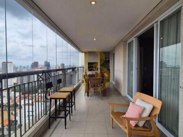 Apartamento á venda de 260m², com 4 suítes e 4 vagas com vista permanente