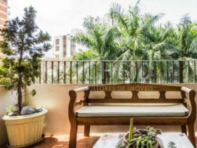 Apartamento a venda de 285 m², com 4 quartos no Real Parque!