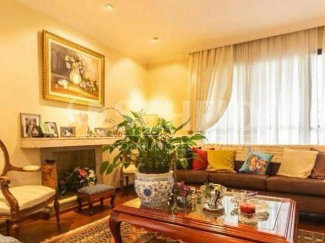 Apartamento a venda de 210,00m² útil, com 4 quartos, no Campo Belo