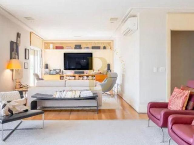 Apartamento á venda de 210m², 03 suítes em Higienópolis