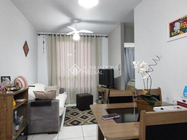 Apartamento à venda de 2 dormitórios com vaga no bairro Fátima em Canoas/RS
