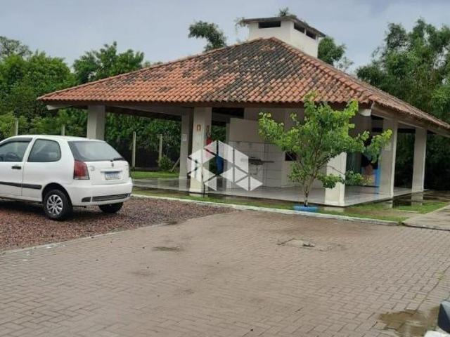 Apartamento à Venda de 2 dormitorios com vaga no Jardim das Figueiras 3 | Bairro Chapéu do Sol Por