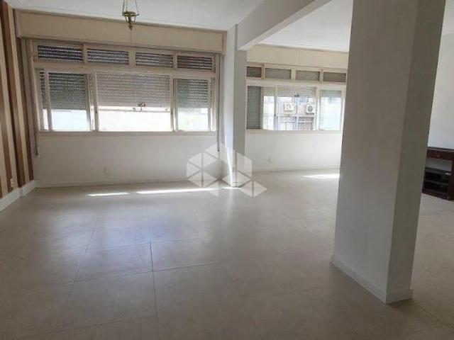 Apartamento à venda de 2 quartos, 1 vaga, bairro Independência