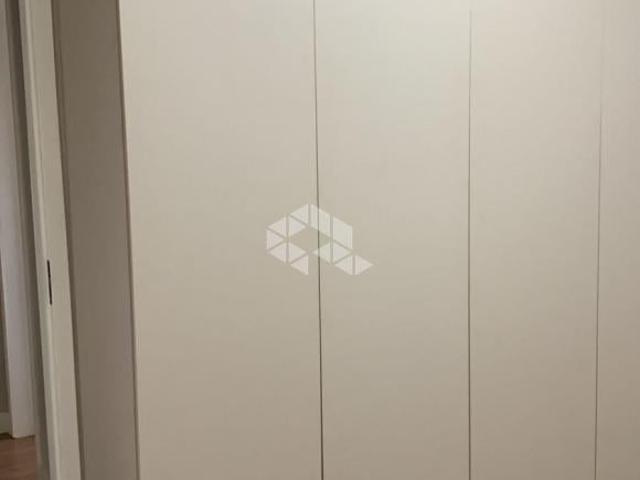 Apartamento à venda de 2 quartos semi mobiliado na Av. Presidente Vargas em Santa Maria RS