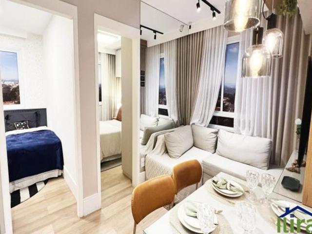 Apartamento à venda de 36m² com 2 dormitório no condomínio Pop Granja, em Carapicuíba