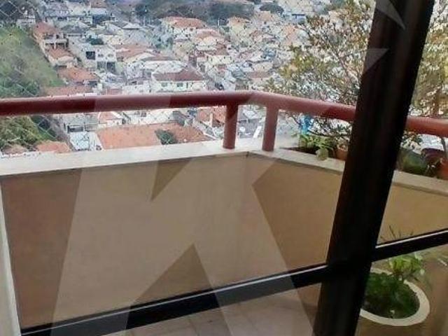 Apartamento à venda de 3 dormitórios, 2 vagas na Vila Gustavo!