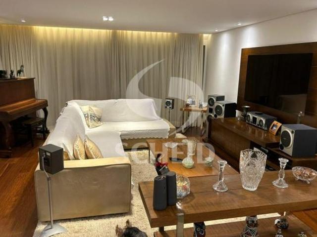 Apartamento á venda de 3 suítes e 2 vagas de garagem com vista para represa