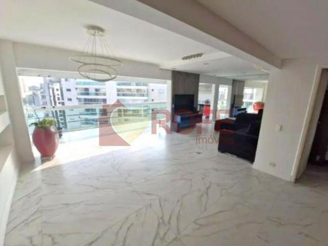 Apartamento a venda de 3 Suites, 2 Vagas, reformado, Cond. Clube, V. Olímpia, ao lado Av. Faria Lima