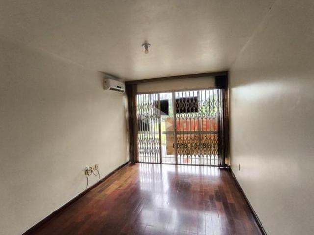 Apartamento à venda de 3 quartos, uma suíte, no bairro Nossa Senhora de Lourdes, Santa Maria RS