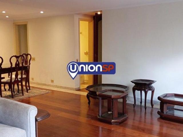 Apartamento a Venda de 4 Dormitórios e 3 Vagas no Paraíso