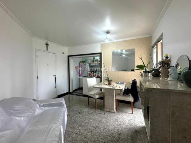 Apartamento à venda de 50mt2, varanda, sala e 1 vaga. Perto do Assai Interlagos