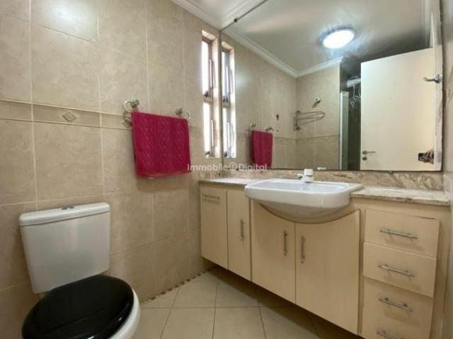 Apartamento à venda de 64mt2, no Jardim marajoara. 3 quartos, sala com varanda
