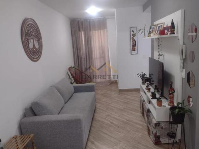 Apartamento à venda de 62m², com 2 quartos, sendo 1 suíte, 2 banheiros e 1 vaga