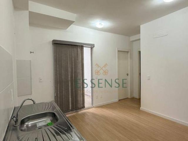 Apartamento à venda de 62m² no condomínio Parque Obelisco Clube Poá/SP. Com: 02 dormitórios