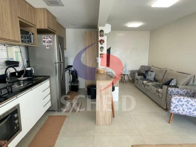 Apartamento a venda de 71,00m² útil, com 2 quartos e 2 vagas no Guarujá
