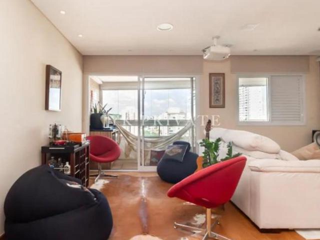 Apartamento à Venda de 85m²  3 quartos  1 suíte  2 vagas de garagem
