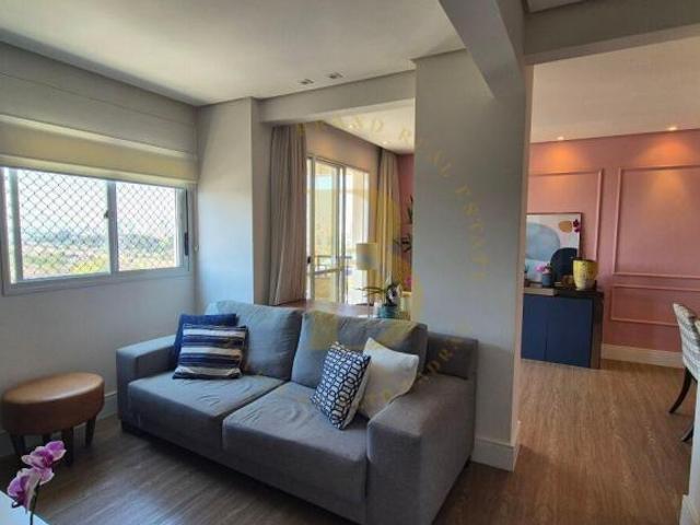 Apartamento á venda de 82m², com 2 dormitórios e 2 vagas no bairro Casa Verde
