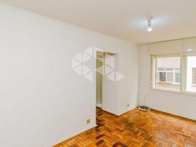 APARTAMENTO À VENDA, DESOCUPADO, COM 2 DORMITÓRIOS, NO BAIRRO SANTA CECÍLIA