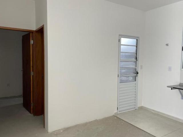 Apartamento à venda dois dormitórios com suíte e um belo quintal, a localização é privilegiada Bosqu