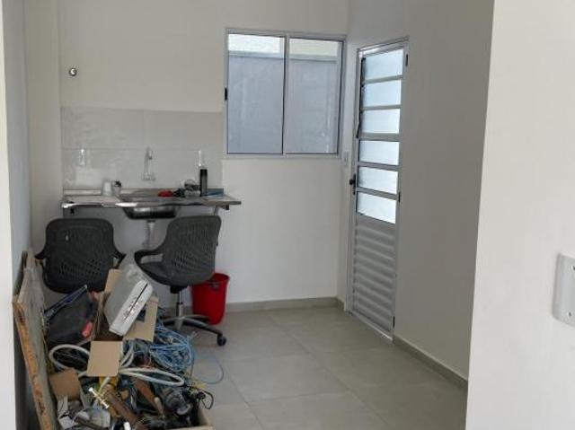 Apartamento à venda, dois dormitórios com suíte e um quintal ótimo, localização privilegiada, Bosque
