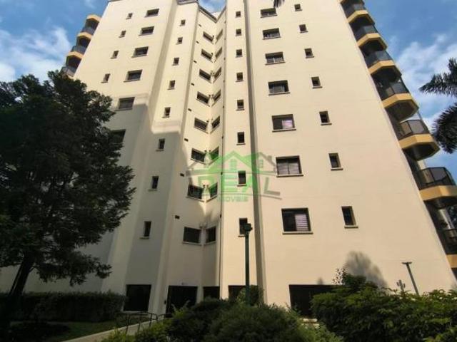 Apartamento a venda, Excelente Localização, 3 Dormitórios sendo 1 suíte, 2 vagas de garagem