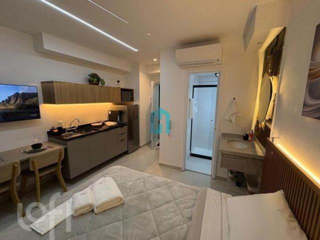 Apartamento à venda e aluguel em Moema, SP