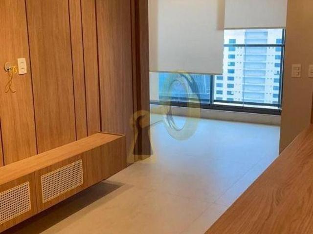 Apartamento à venda e aluguel em Pinheiros, SP