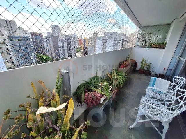 Apartamento a venda Moema, Hall privativo, 4 suites, 3 vagas, 144m²