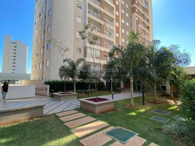 Apartamento à Venda e Locação No bairro Vila Redentora