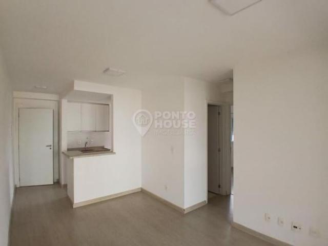 Apartamento à venda e locação bairro Vila Gumercindo de 2 dormitórios e 1 vaga
