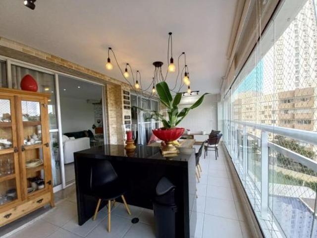 Apartamento à venda e locação Enseada, Guarujá, SP
