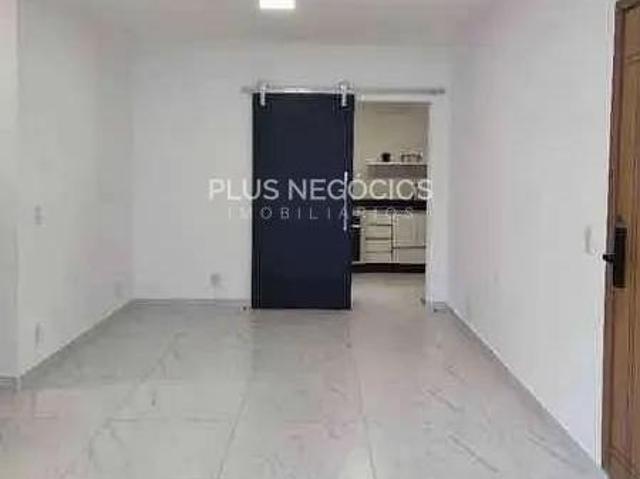 Apartamento à venda, Edificio Monique 2 dormitórios sendo uma suíte 2 vg de garagem 2 banheiros Parq