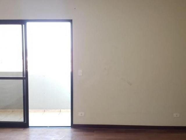 APARTAMENTO À VENDA EDIFÍCIO GENOVA