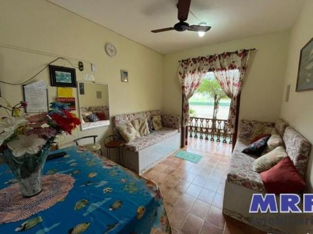 Apartamento à venda em Maranduba. 2 dormitórios. Aceita financiamento