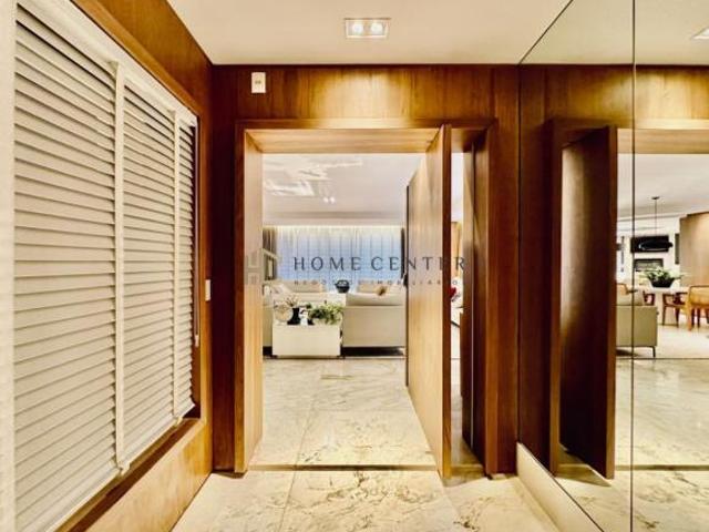 Apartamento à venda em Maringá, Zona 01, com 4 suítes, com 528 m², Royal Garden Residence