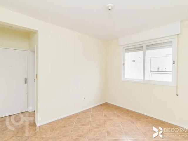 Apartamento à venda em Menino Deus com 40 m², 1 quarto, 1 vaga