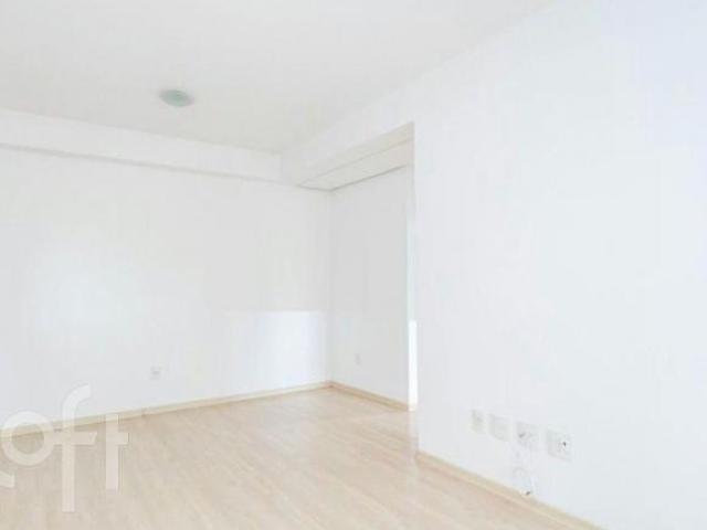Apartamento à venda em Menino Deus com 59 m², 2 quartos, 1 suíte, 1 vaga