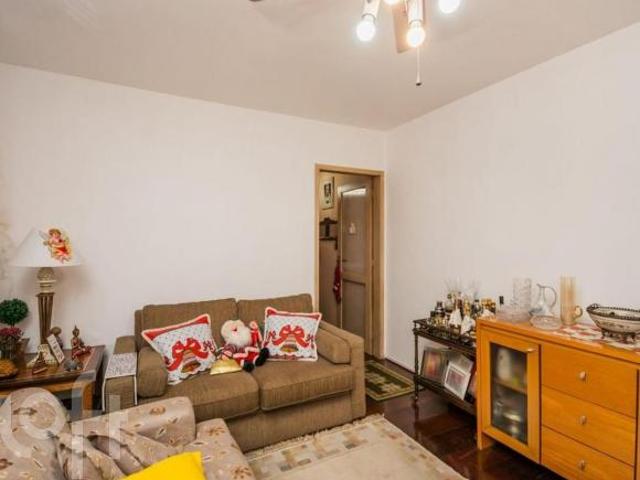 Apartamento à venda em Menino Deus com 73 m², 2 quartos, 1 suíte, 1 vaga