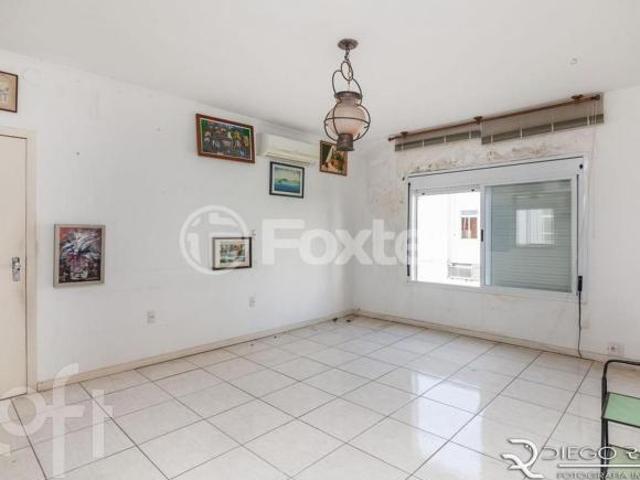 Apartamento à venda em Menino Deus com 84 m², 2 quartos, 1 suíte, 1 vaga