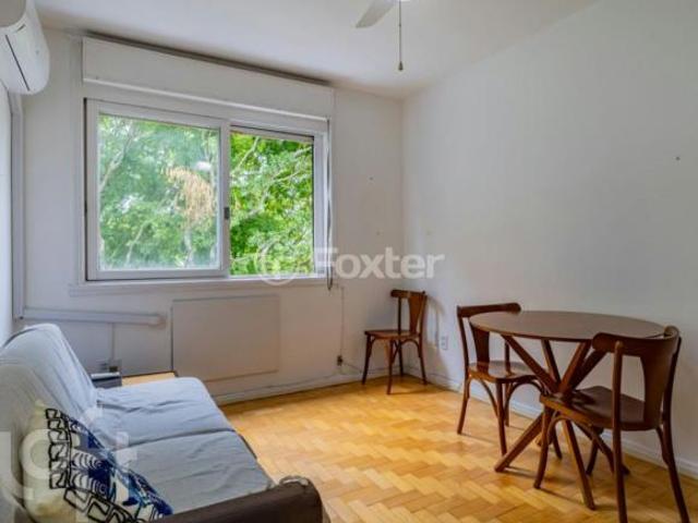 Apartamento à venda em Menino Deus com 38 m², 1 quarto, 1 vaga