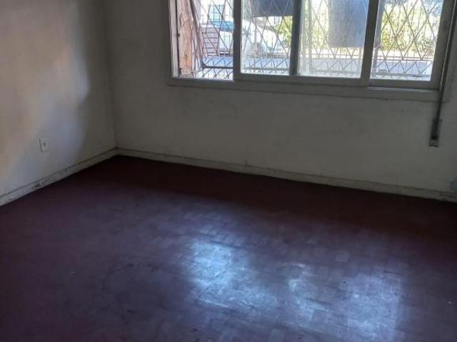Apartamento à venda em Menino Deus