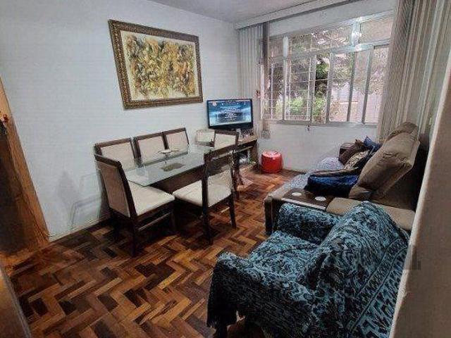 Apartamento à venda em Menino Deus