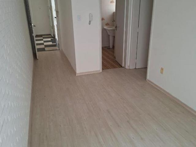 Apartamento à venda em Menino Deus