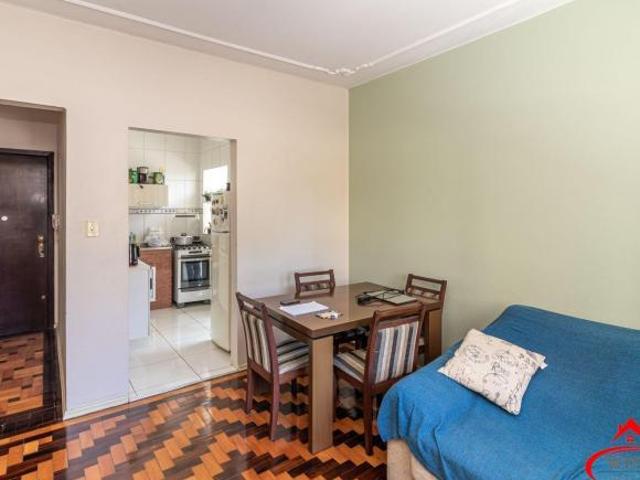 Apartamento à venda em Menino Deus