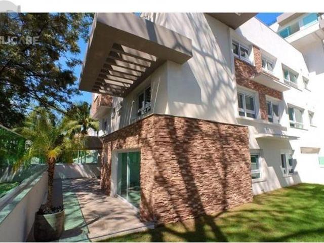 Apartamento à venda em Menino Deus