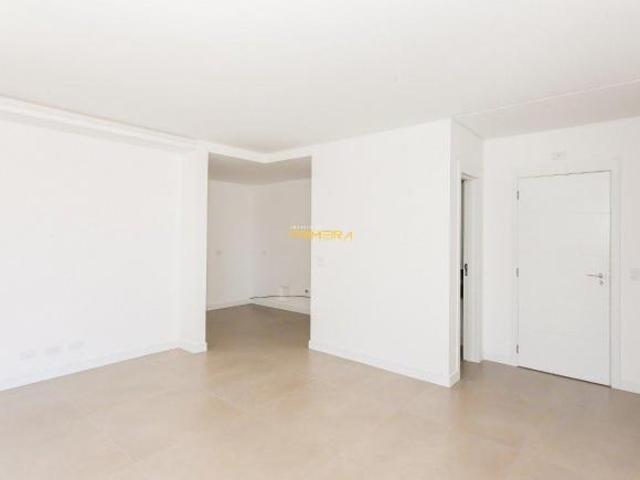 Apartamento à venda em Mercês